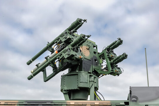 "Air Defense" Immagini - Sfoglia 8,865 foto, vettoriali e video Stock ...