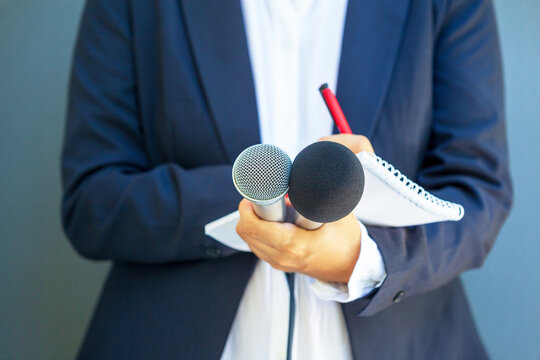 "Investigative Journalism" Images – Browse 1,195 Stock Photos, Vectors ...