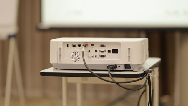 "Video Projector" Images – Browse 9,610 Stock Photos, Vectors, and ...