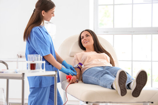 รูปภาพHaemotherapy – เลือกดูภาพถ่ายสต็อก เวกเตอร์ และวิดีโอ474 | Adobe ...