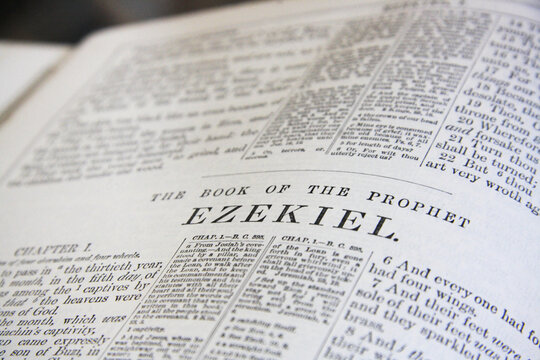 Ezekiel Bilder – Durchsuchen 463 Archivfotos, Vektorgrafiken und Videos | Adobe Stock