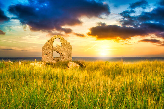 Mittagssonne Images – Browse 626 Stock Photos, Vectors, and Video ...