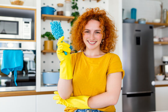 "Washing Up Glove" Images – Browse 2,871 Stock Photos, Vectors, and ...