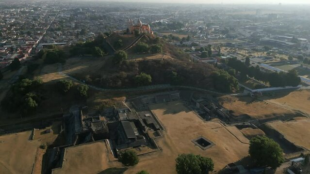 Great Pyramid Of Cholula Images – Browse 906 Stock Photos, Vectors, and ...