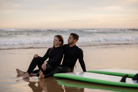 "Chilling Out"-Bilder: Stock-Fotos & -Videos. | Adobe Stock