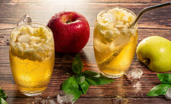 Apfelschorle bilder – Bläddra bland 435 stockfoton, vektorer och videor ...