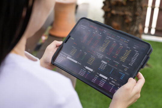 "Tablet Screen" Images – Browse 106,682 Stock Photos, Vectors, and ...