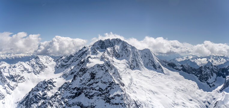 「Disgrazia」の写真素材 | 480件の無料イラスト画像 | Adobe Stock