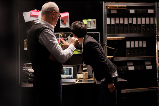 "Fbi Agent" Imagens – Procure 950 fotos, vetores e vídeos | Adobe Stock