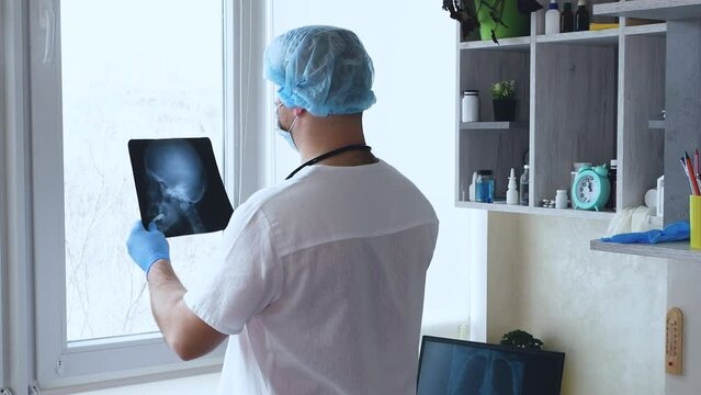 Neurosurgeon Images – Browse 21,946 Stock Photos, Vectors, and Video ...