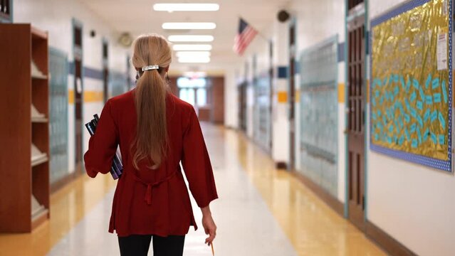 Teacher In Hallway Images – Browse 32,755 Stock Photos, Vectors, and ...