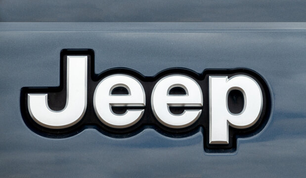 Jeep Auto Logo