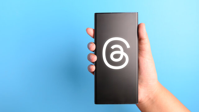 "Messaging App" Images – Browse 18,062 Stock Photos, Vectors, and Video ...