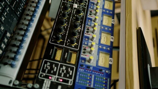 Noise Decibels Images – Browse 11,588 Stock Photos, Vectors, and Video ...