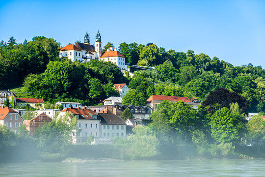 รูปภาพ"Donau – เลือกดูภาพถ่ายสต็อก เวกเตอร์ และวิดีโอ44,126 | Adobe Stock