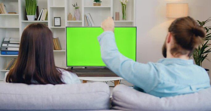 Watching Screen Images – Browse 365,584 Stock Photos, Vectors, and ...