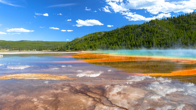 Yellowstone-Nationalpark Bilder – Durchsuchen 79,329 Archivfotos ...