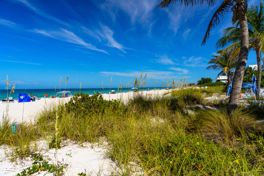 "Holmes Beach" Bilder – Durchsuchen 249 Archivfotos, Vektorgrafiken und ...