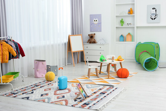 Playroom Background Bilder – Durchsuchen 36,064 Archivfotos ...