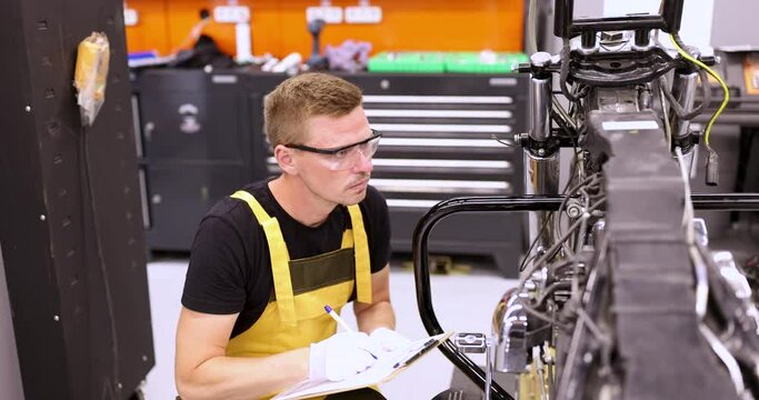 Vehicle Appraisal Images – Browse 2,813 Stock Photos, Vectors, and ...