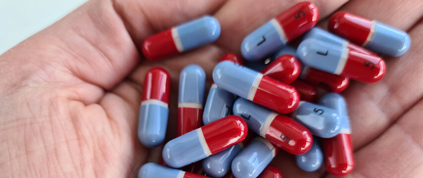 รูปภาพVicodin – เลือกดูภาพถ่ายสต็อก เวกเตอร์ และวิดีโอ900 | Adobe Stock