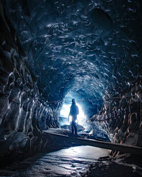 Icecave Bilder – Durchsuchen 652 Archivfotos, Vektorgrafiken und Videos | Adobe Stock