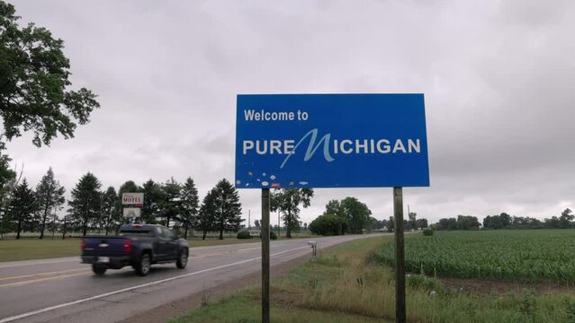 "Cars Traffic"-Bilder: Stock-Fotos & -Videos. | Adobe Stock