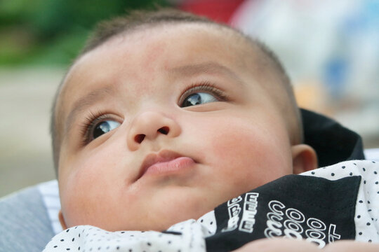 Cute Sad Baby Wallpapers