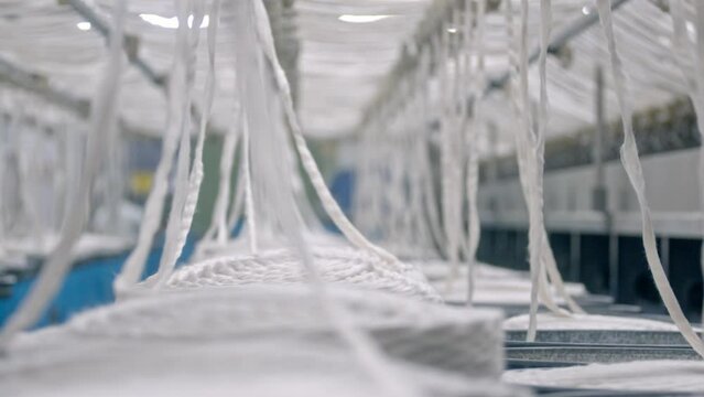 Afbeeldingen over "Textile Production" – Blader in stockfoto's ...