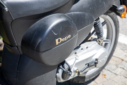 รูปภาพBenelli – เลือกดูภาพถ่ายสต็อก เวกเตอร์ และวิดีโอ329 | Adobe Stock
