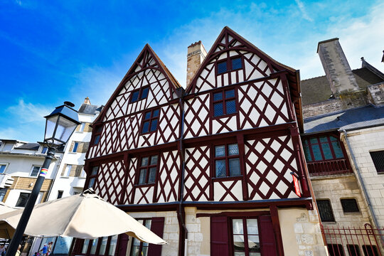 「Bourge」の写真素材 | 52件の無料イラスト画像 | Adobe Stock