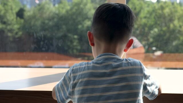 Frown Child Images – Browse 12,292 Stock Photos, Vectors, and Video ...