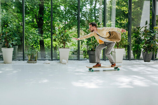 Skatting Bilder – Durchsuchen 488,023 Archivfotos, Vektorgrafiken und ...