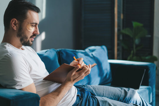 Authentic Sofa Images – HD & 4K Photos Free to Download | PikWizard