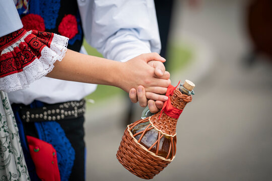 "Tradition-Bilder: Stock-Fotos & -Videos. | Adobe Stock