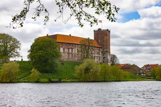 1808 Images – Browse 519 Stock Photos, Vectors, and Video | Adobe Stock