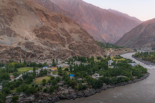 Talib-Bilder: Stock-Fotos & -Videos. | Adobe Stock