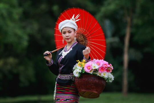 รูปภาพLanna – เลือกดูภาพถ่ายสต็อก เวกเตอร์ และวิดีโอ31,907 | Adobe Stock