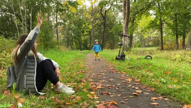 Tree Path Logo Images – Browse 20,616 Stock Photos, Vectors, and Video ...