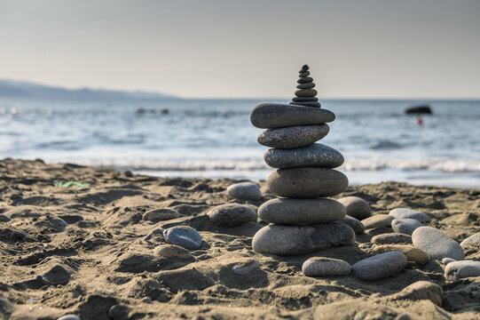 "Rock Balance" Bilder – Durchsuchen 719 Archivfotos, Vektorgrafiken und ...