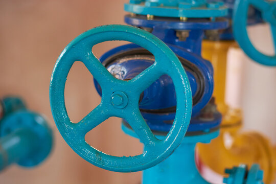 Turngate Bilder – Durchsuchen 1,608 Archivfotos, Vektorgrafiken und ...