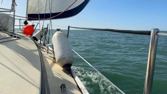 Bastingage - Images et vidéos libres de droits | Adobe Stock