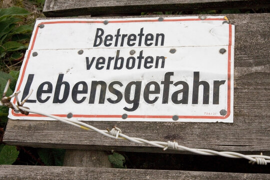 「Betreten」の写真素材 | 3,848件の無料イラスト画像 | Adobe Stock