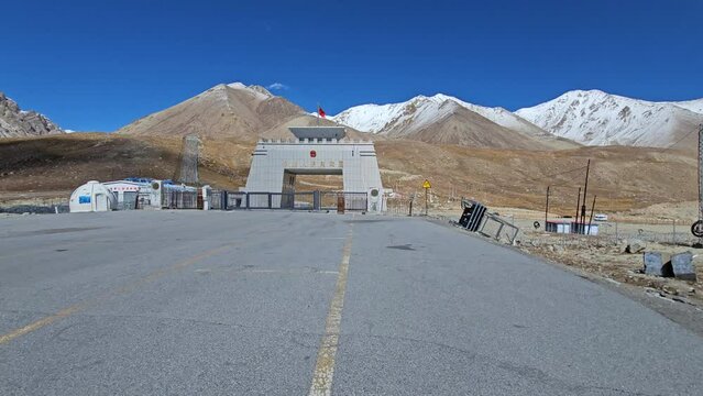 "Khunjerab Pass" Images – Browse 174 Stock Photos, Vectors, and Video ...