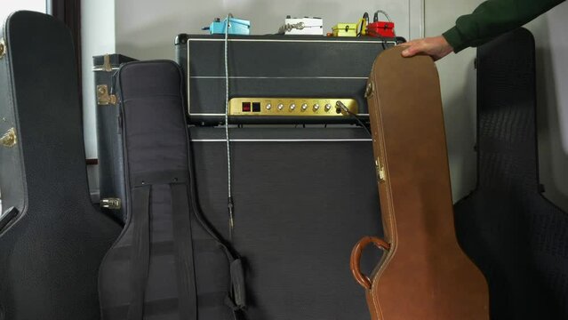 Amplifier Cabinet Images – Browse 4,340 Stock Photos, Vectors, and ...