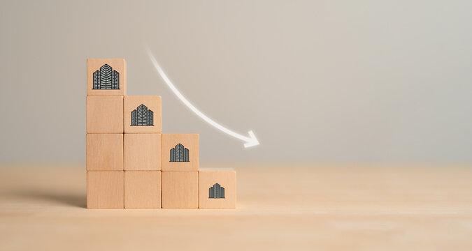 Downsizing Images – Browse 14,234 Stock Photos, Vectors, and Video ...