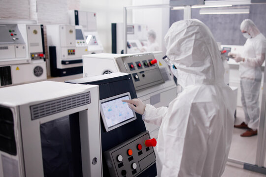 Semiconductor Production Equipment Images – Browse 9,598 Stock Photos ...