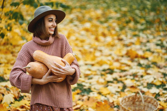 "Charming Woman" Images – Browse 1,381 Stock Photos, Vectors, and Video ...