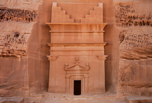 Alula Images – Browse 2,733 Stock Photos, Vectors, and Video | Adobe Stock