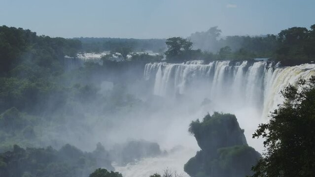 "Water Falling" Images – Parcourir 11,352 le catalogue de photos ...